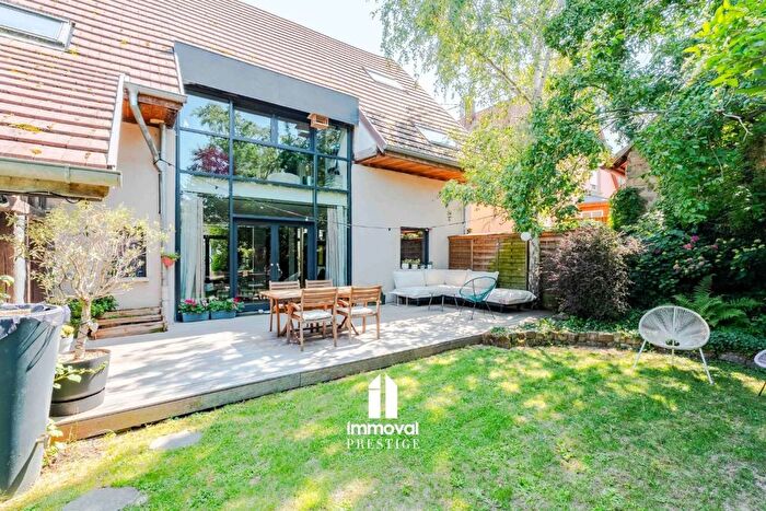 Maison à vendre - Holtzheim - 10 pièces - 7 chambres