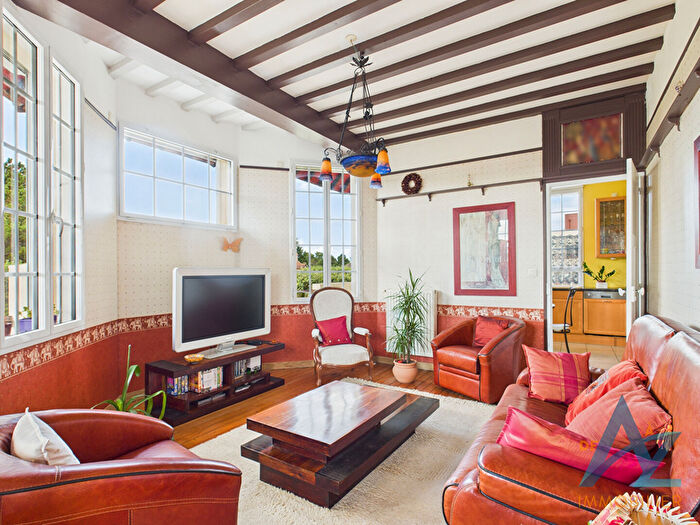 Maison à vendre - Merville-Franceville-Plage - 8 pièces - 6 chambres