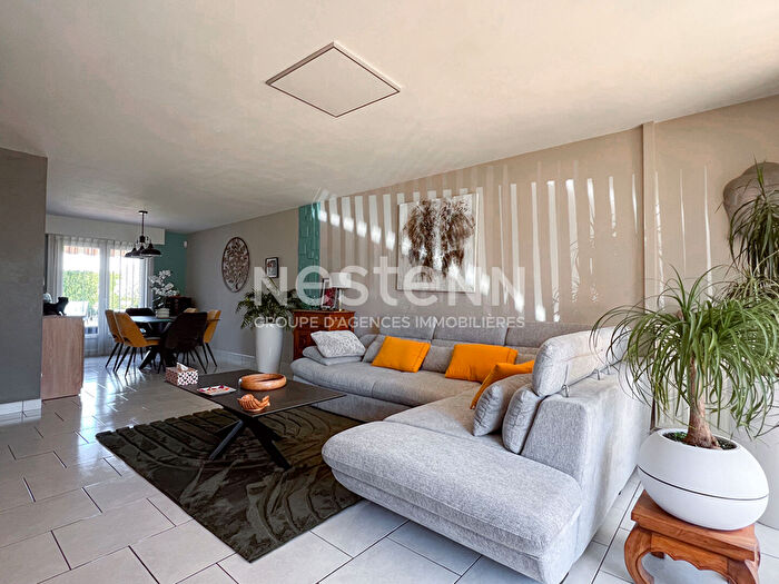 Maison à vendre - Saint-Barthélemy-dAnjou - 6 pièces - 4 chambres