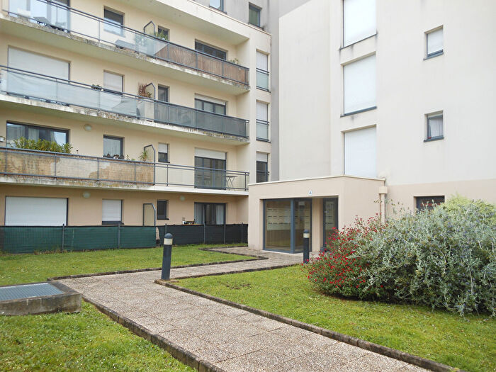 Appartement à louer - Caen, Beaulieu, Maladerie, Saint-Paul - 1 pièce