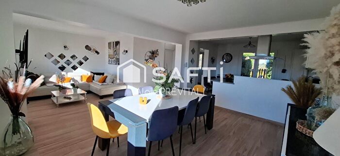 Oyonnax, Belmont : Maison 5 pièces à vendre
