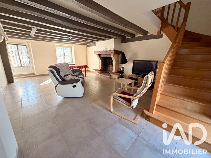 Maison 4 pièces à Baule, à vendre