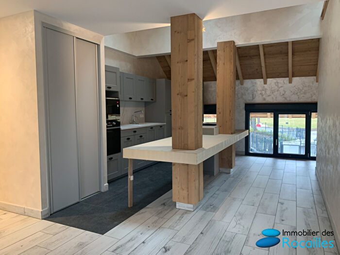 Saint-Pierre-en-Faucigny : Appartement 4 pièces à louer
