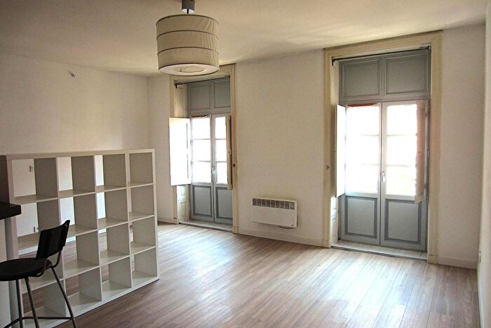 Appartement à louer - Montpellier, Centre historique - 1 pièce