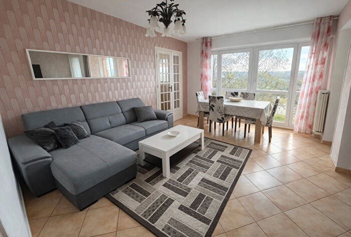 Appartement à vendre - Corbeil-Essonnes, Pressoir, Prompt - 5 pièces - 3 chambres