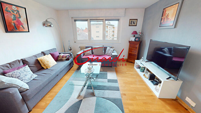 Appartement à vendre - Riedisheim, Centre-ville - 4 pièces - 2 chambres