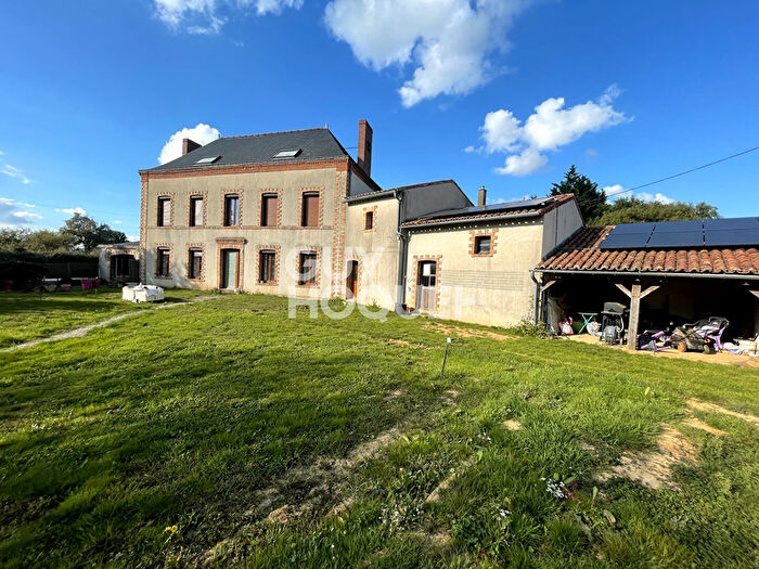 Maison à vendre - Le May-sur-Èvre - 16 pièces - 7 chambres