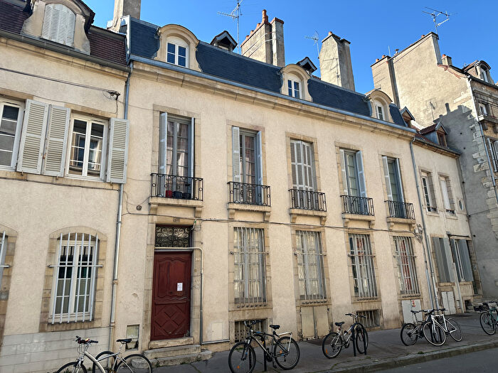 Appartement à vendre - Dijon, Centre-ville - 6 pièces - 3 chambres