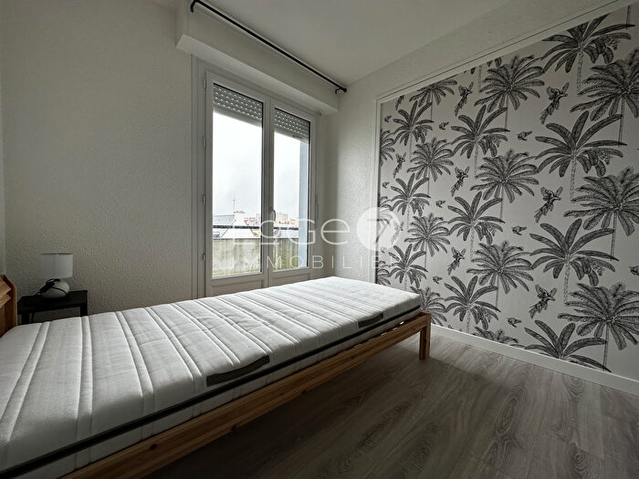 Appartement à louer - Lorient, Kerentrech, Keryado - 5 pièces - 4 chambres