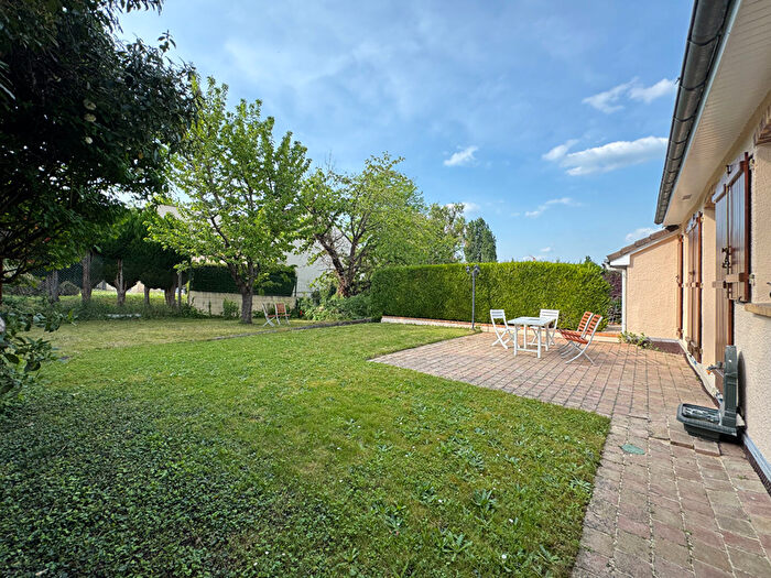 Maison 8 pièces à Fourqueux, à vendre
