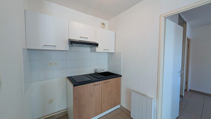 Appartement à louer - Saint-Pierre-du-Mont - 2 pièces - 1 chambre