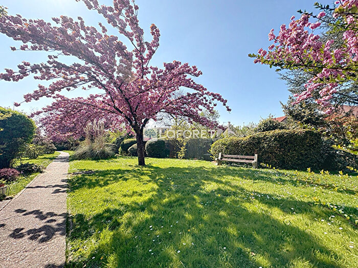 Appartement à vendre - Fresnes, Berny, Tourvoie - 4 pièces - 2 chambres