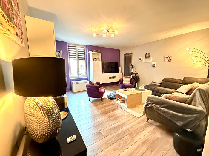 Appartement à vendre - Cluses - 4 pièces - 3 chambres