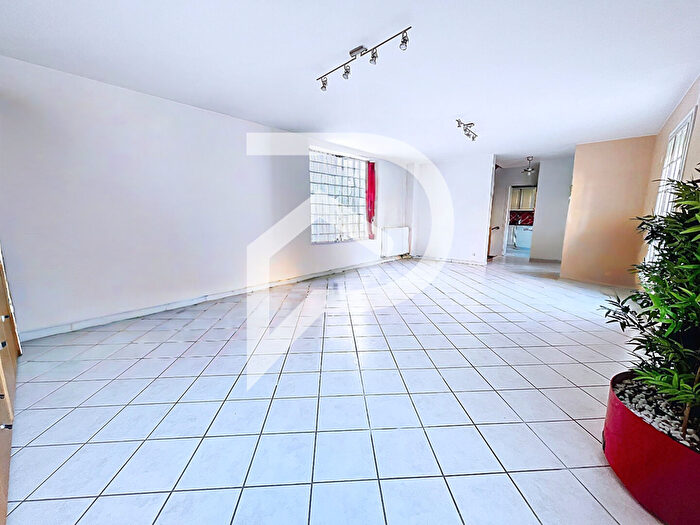 Maison à vendre - Dreux, Centre-ville - 4 pièces - 3 chambres