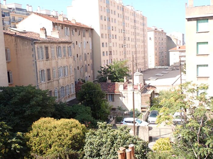 Appartement à louer - Marseille e , La Blancarde - 1 pièce - 1 chambre