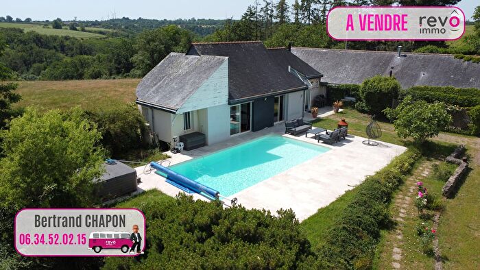 Saint-Lambert-du-Lattay : Maison 8 pièces à vendre