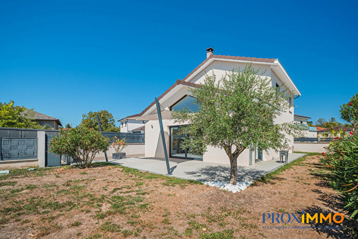 Maison 6 pièces à vendre à Charnècles