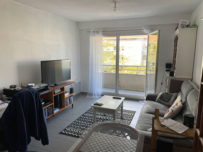 Appartement à louer - Perpignan, Porte dEspagne - 2 pièces - 1 chambre