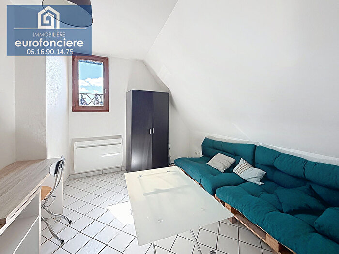 Appartement 2 pièces à Troyes, Cathédrale, à louer