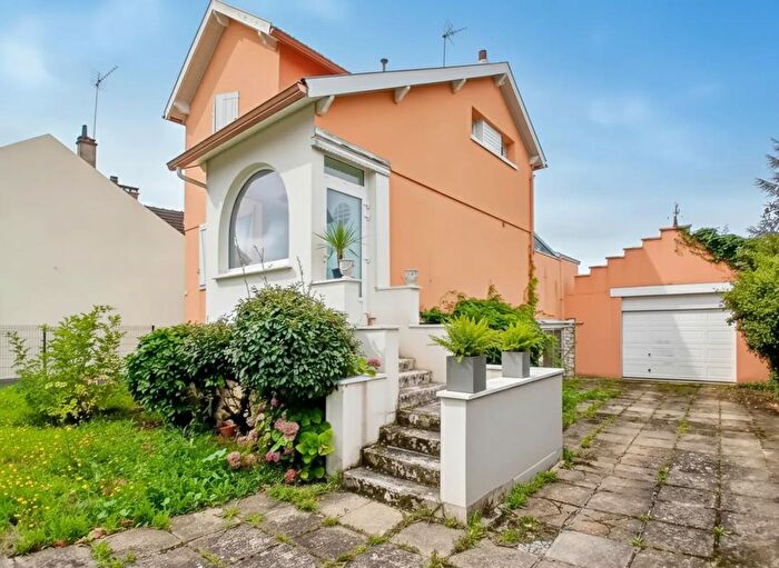 Maison à vendre - Luisant - 5 pièces - 2 chambres