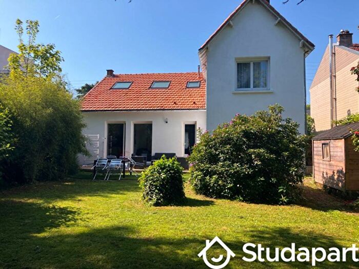 Appartement à louer - Tortière, Nantes - 1 pièce - 6 chambres