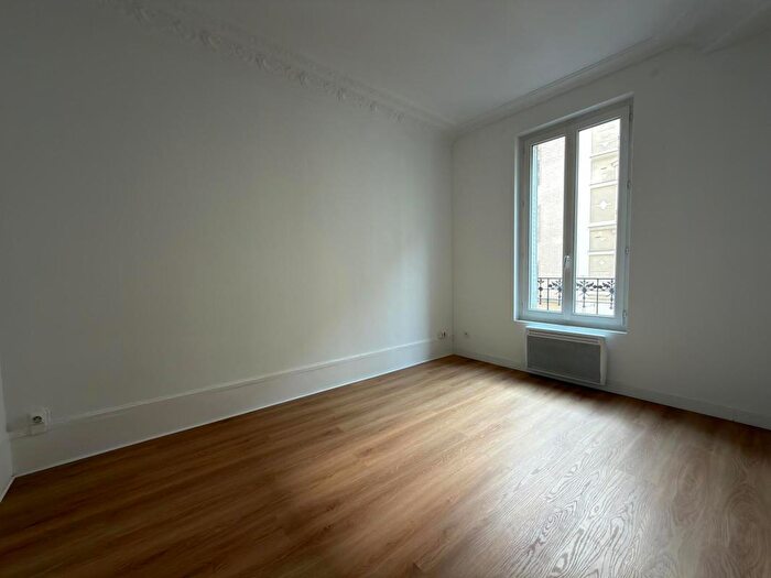 Appartement 2 pièces à vendre - Suresnes, Carnot, Gambetta