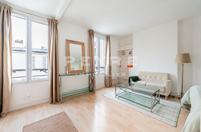 Appartement à louer - Paris e , Champ de Mars - 2 pièces - 1 chambre