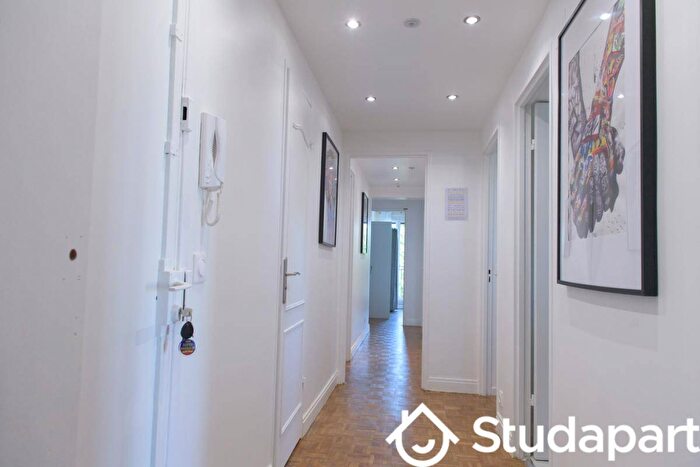 Appartement à louer - Sud-Bords de Marne-Foch, Chelles - 1 pièce - 1 chambre