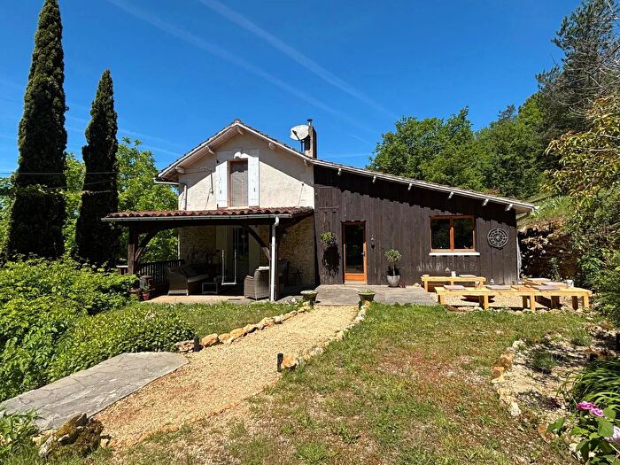 Queyssac : Maison 5 pièces à vendre