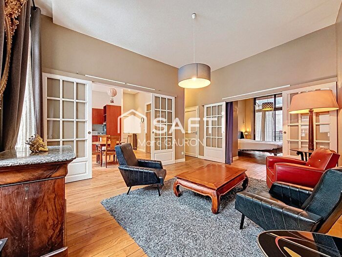 Appartement à vendre - Reims, Centre-ville - 7 pièces - 4 chambres