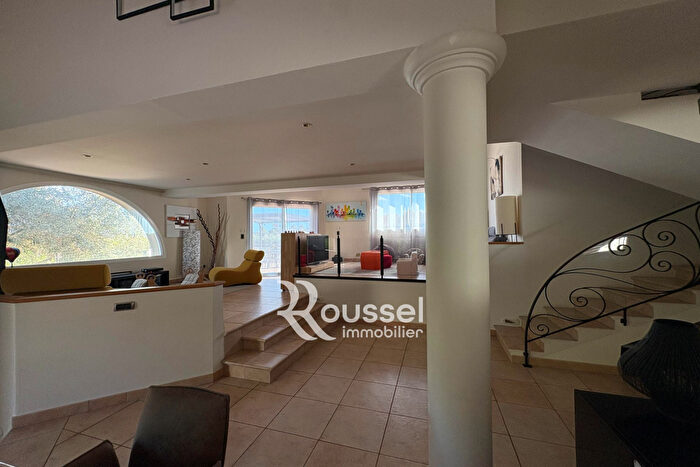 Maison à vendre - Poussan - 6 pièces - 4 chambres