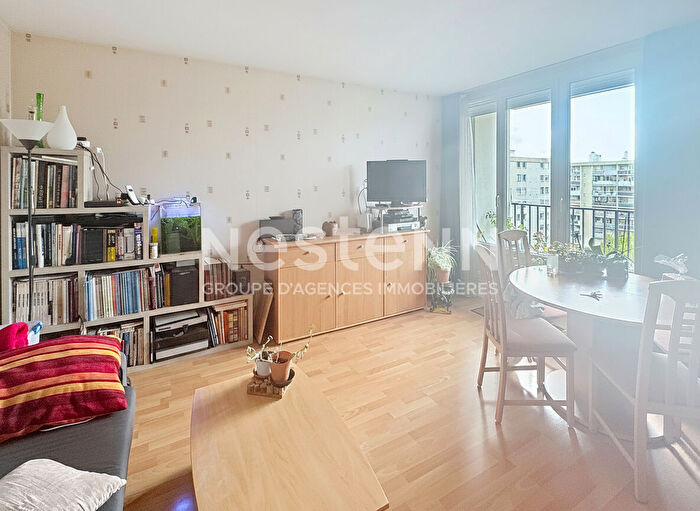 Chilly-Mazarin, Nord : Appartement 2 pièces à vendre