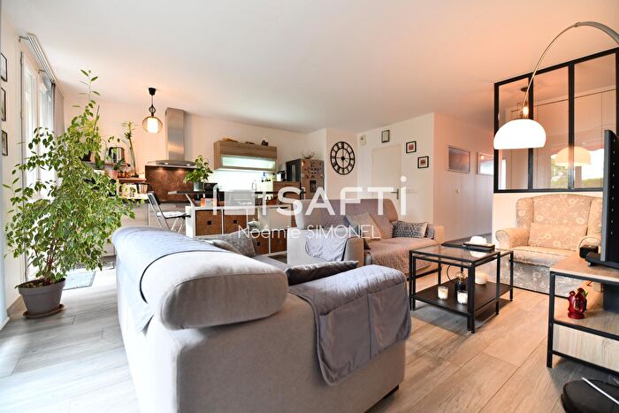 Appartement à vendre - Chilly-Mazarin, Gravigny - 4 pièces - 3 chambres