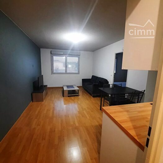 Appartement à louer - Agen, Capelette, Agen Sud - 2 pièces - 1 chambre