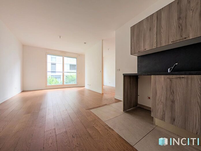 Issy-les-Moulineaux, Centre-ville, Corentin Celton, Les Varennes - Appartement 1 pièce à vendre
