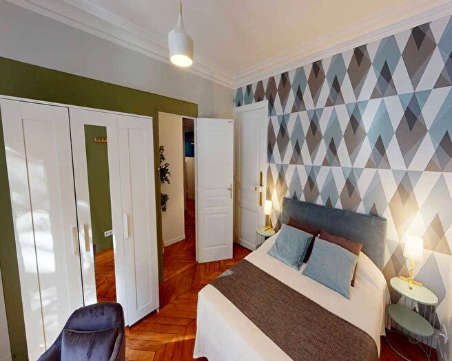 Appartement à louer - Gros Caillou, Paris ème arrondissement - 4 pièces - 4 chambres