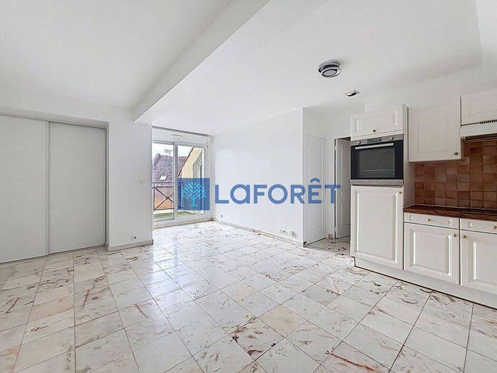 Mairie, Sainte-Geneviève-des-Bois : Appartement 2 pièces à louer