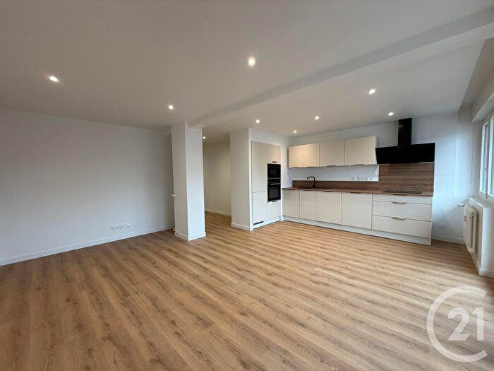 Appartement à vendre - Tarbes, Centre-ville - 3 pièces - 2 chambres