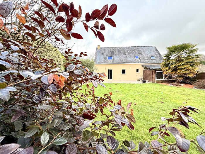 Maison à vendre - Saint-Nolff - 7 pièces - 5 chambres