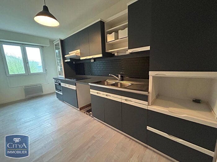 Appartement à louer - Laval, Les Fourches - 4 pièces - 3 chambres