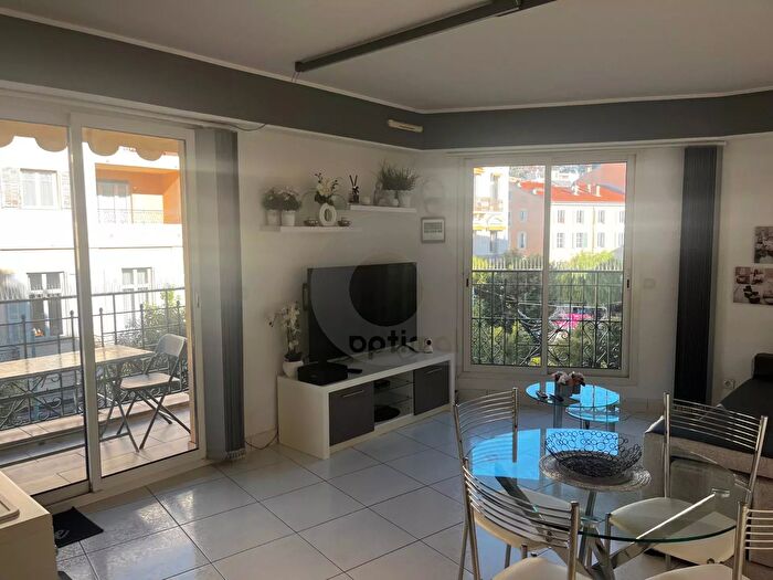 Appartement à vendre - Menton, Hôtel de Ville, Vieille Ville, Musée, Madone, Carnolès - 2 pièces - 1 chambre