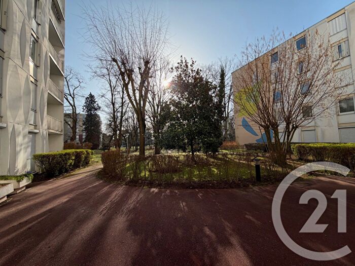 Appartement à vendre - Cergy, Orée du Bois - 6 pièces - 5 chambres