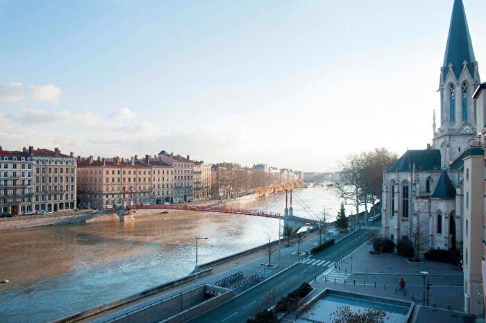 Appartement à louer - Vieux Lyon, Lyon ème arrondissement - 2 pièces - 1 chambre