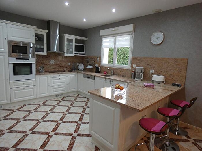 Maison à vendre - Vernouillet - 5 pièces - 3 chambres