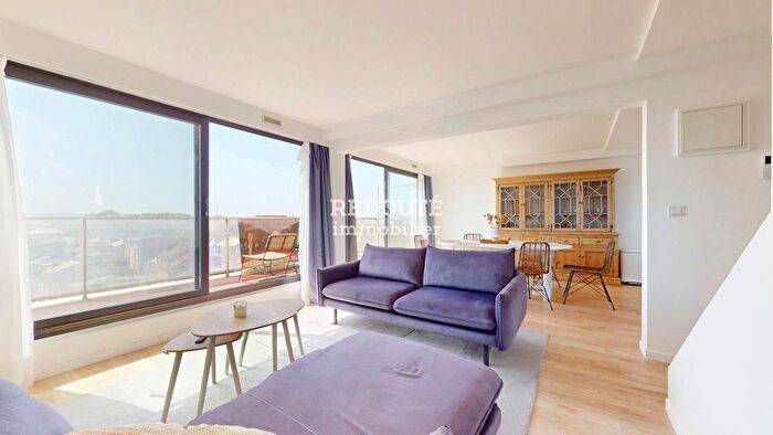 Reims, Centre-ville : Appartement 3 pièces à vendre