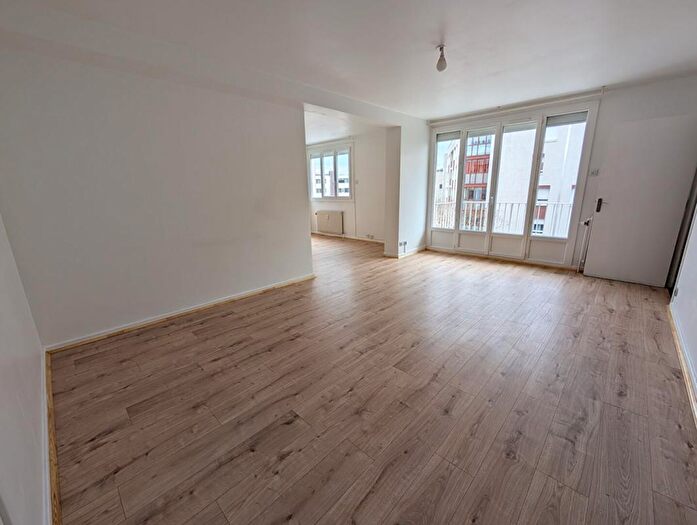 Saint-Priest - Appartement 5 pièces à vendre