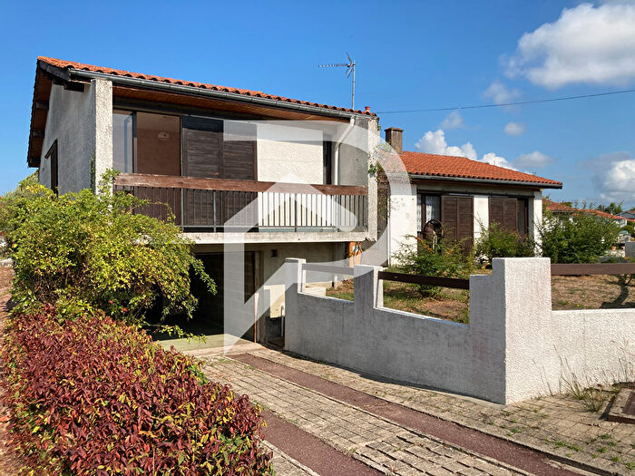 Maison à vendre - Vayres - 5 pièces - 4 chambres