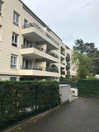 Appartement à louer - Décines-Charpieu, Bonneveau - 2 pièces - 1 chambre