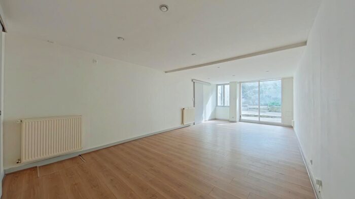 Poitiers, Montbernage, Pont Neuf : Appartement 2 pièces à louer