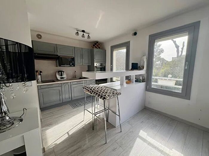 Appartement à vendre - Aix-en-Provence, Val Saint-André - 2 pièces - 1 chambre